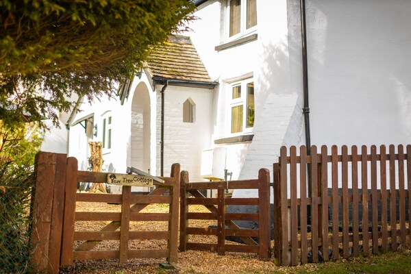 Yew Tree Cottage - Detached Cob Cottage In The Heart Of Nomansland. -