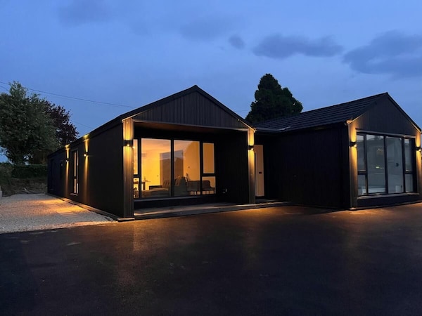 Deerpark Villa Six Bed Four Bathrooms Sleeps Sixteen - Cashel