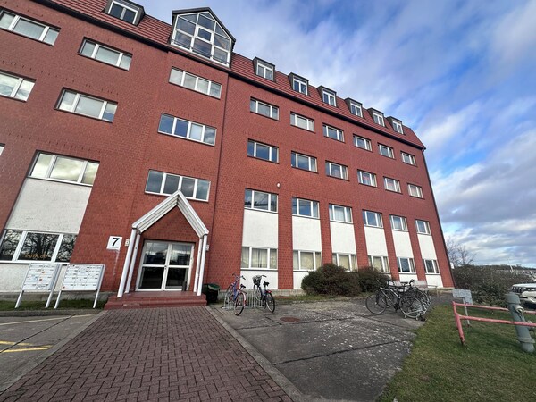 "Experience Coastal Comfort: Hafenkante Apartment In Rostock Awaits!" - Rostock