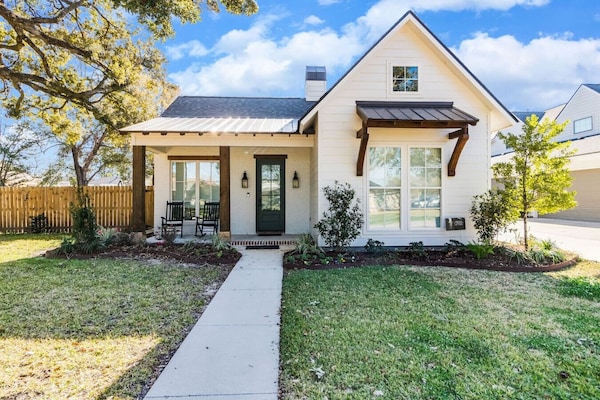 New-cajun Country Retreat-2 Kings-patio-arcade-lux - Lafayette, LA