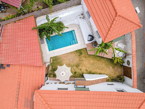 Stone Villa With Private Pool In Kirazli Village - Kuşadası