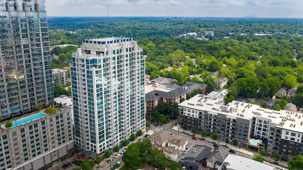 Spacious 3-bedroom Apartment With Wifi, Ac In Lovely Midtown Atlanta - Atlanta, GA
