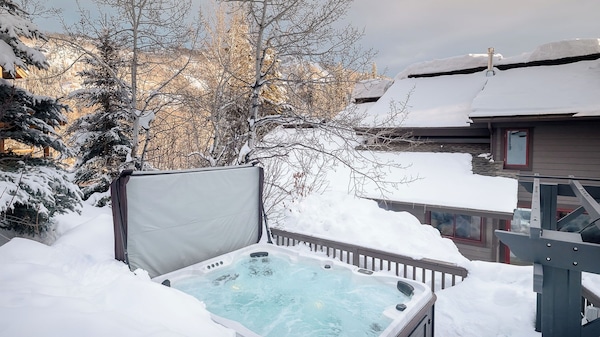 All The Views, Stay + Play | Orion Lodge - Steamboat Springs, CO