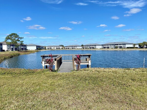 1st Floor Lakefront 2bd 2ba Condo In Lake Suzy Beautiful Views And Heated Pool - Port Charlotte, FL