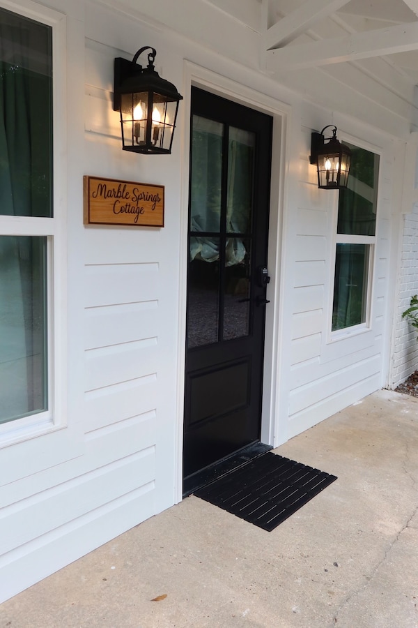 Marble Springs Cottage At The Mockingbird Inn Boutique Hotel. - 빌럭시