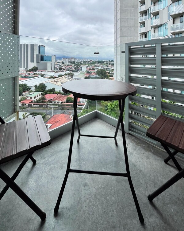 Serenity At 12, City Views And Wonderland Vibes! - San José