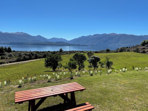 Southland Sanctuary - Te Anau Holiday Home - Te Anau