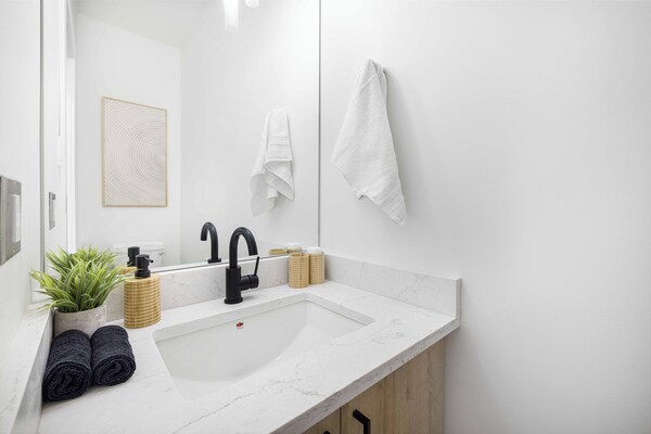 *Entire Home*luxury Wellness Spa*modern Touch* - Beaumont