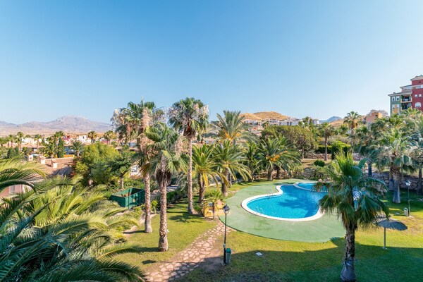 Appartement 'Las Lomas De Bonalba' Met Uitzicht Op De Bergen, Wifi En Airconditioning - Mutxamel