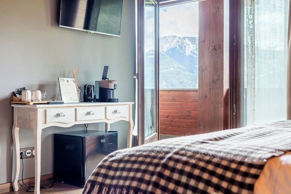 La Borda Del Pi  I  Isards  I  Desayuno Incluido - Andorra la Vieja