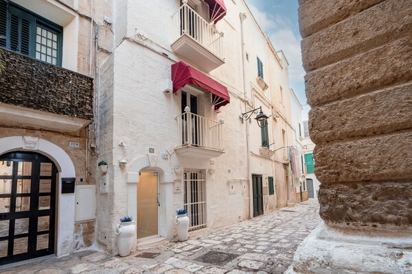 Studio 'Carolina 2' With Shared Terrace, Wi-fi And Air Conditioning - Polignano a Mare