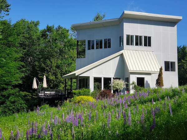Stylish Catskills Mountain Getaway Near Hits, Woodstock & Hunter - Catskill, NY