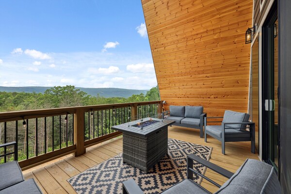 Buffalo Bluff | Western A-frame Cabin | Bluff Views! - Lookout Mountain, TN