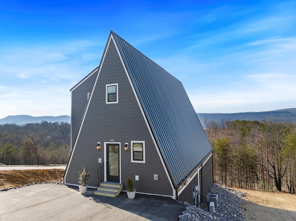Buffalo Bluff | Western A-frame Cabin | Bluff Views! - Lookout Mountain, GA