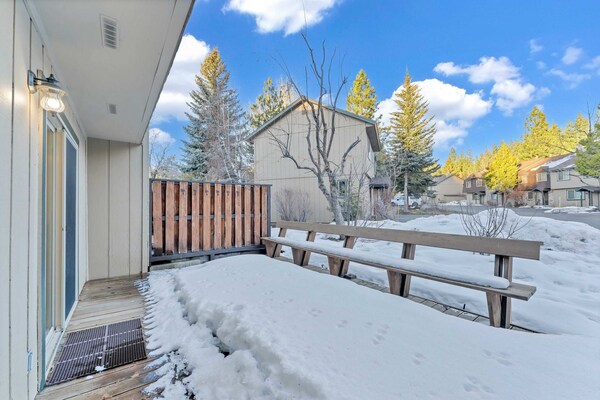 Lake Tahoe Getaway  Close To Beach & Ski Slopes! - Lake Tahoe