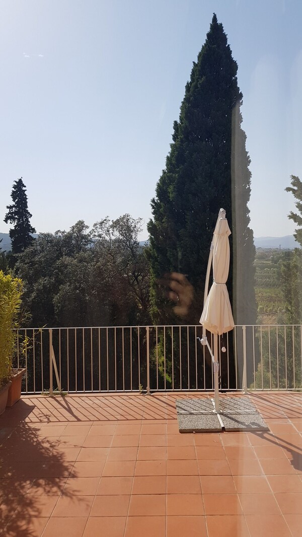 Tuscan Countryside With Swimming Pool And Tennis Court - Prato