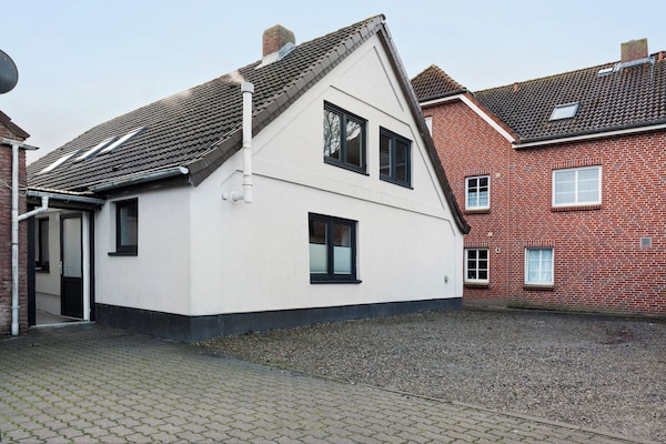 Apartment 'Klaus Lafrenz Petetsdorf Nr 1' With Private Garden And Wi-fi - Fehmarn