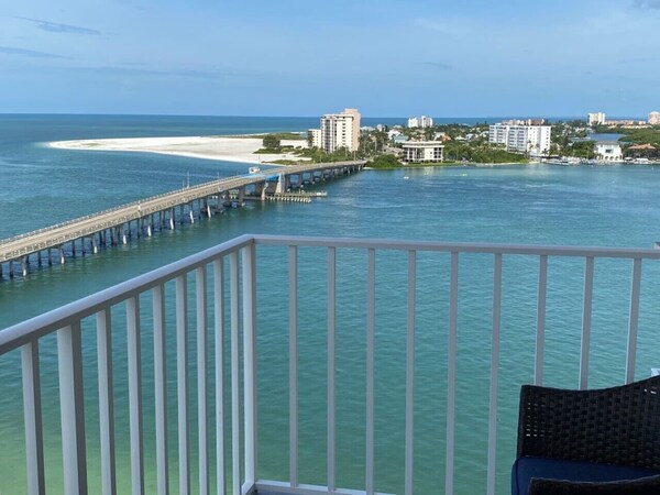 12th Floor Retreat With Unmatched Gulf & Bay Views - Estero, FL