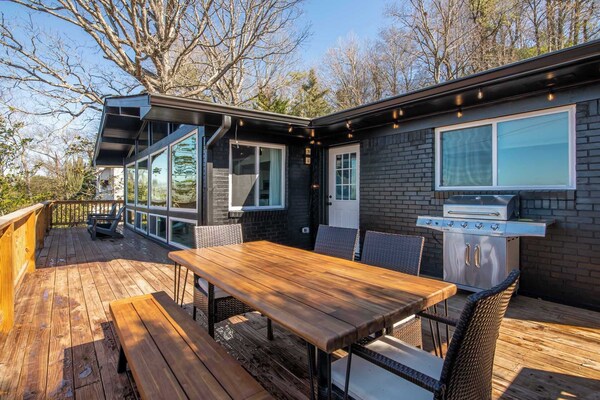 Luxurious Retreat W/ Stunning Views | Sleeps 16 - Homewood, AL