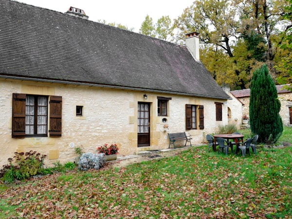 Charming Country House With Parking And Pet Friendly - Dordogne