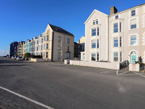 Sandcastles, Pet Friendly, Country Holiday Cottage In Barmouth - Barmouth
