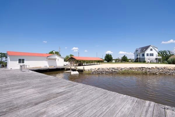 Amazing Views Waterfront 3-bedroom Home In Madison - Maryland