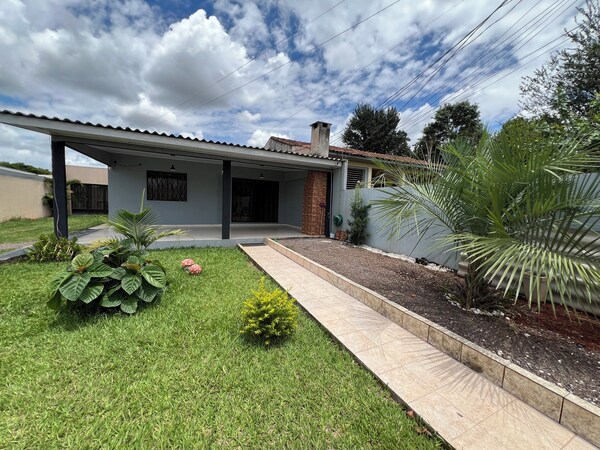 Locks Inn, Cascavel, Paraná - 01 - Cascavel