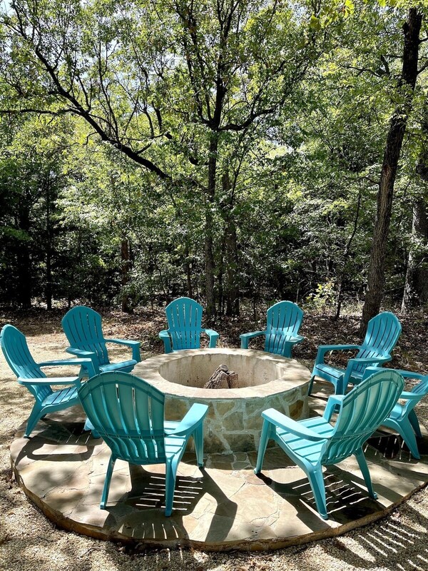 Texoma Tango Cabin By Lake & Sandy Beach!!! - Pottsboro, TX