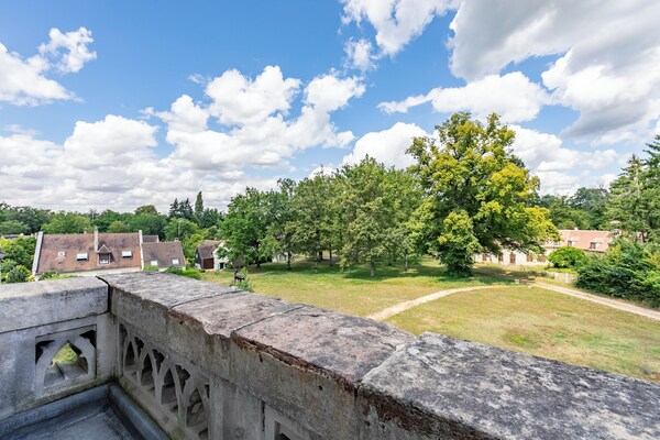 Sublime Apartment In The Castle Of A Listed Village In The Heart Of The Forest. - Pierrefonds