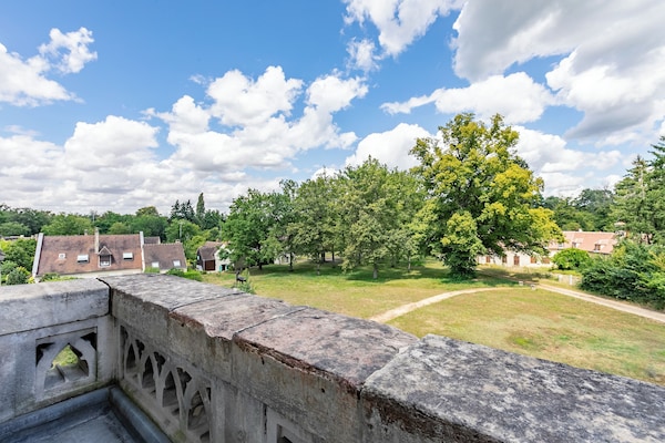Sublime Apartment In The Castle Of A Listed Village In The Heart Of The Forest. - Pierrefonds