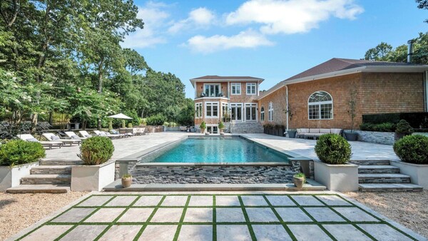 Remarkable Southampton Estate With Resort Amenities, Perfect For Families... - Bridgehampton, NY