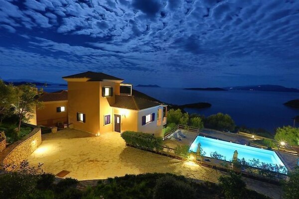 Villa Andromeda With View Of Ionian Sea - Lefkada