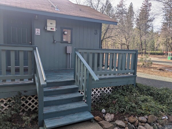 2-bedroom Cabin In Beautiful Loch Lomond With In-unit Laundry - Kelseyville, CA