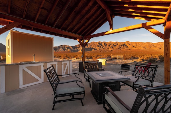 Secluded Western Retreat 3-bedroom House With Ev Charger. Close To Death Valley - Death Valley