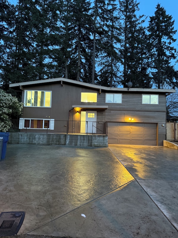 Charming 4-bedroom House Near Muckleshoot In Auburn - Puyallup, WA