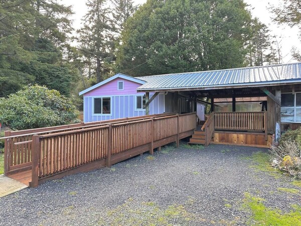 Agate Beach Bungalow - Port Orford, OR
