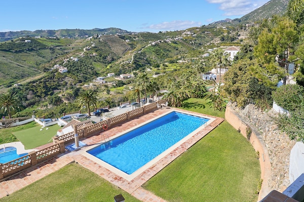 Appartement 'Platero' Avec Piscine Partagée Et Wi-fi - Frigiliana