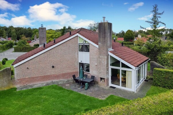 Blue Heron I Modern Home With Fine Garden - Assen