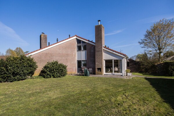 Harrier I Renovated Home Scandinavian Style - Assen