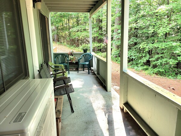 Official Seasons Rmc Condo 22a - 2 Bedrooms - Sleeps 8 - No Fees - Jackson, NH