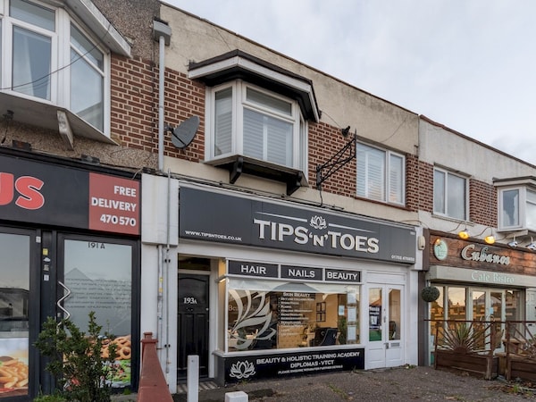Pass The Keys | Cosy Flat In Leigh - Southend-on-Sea
