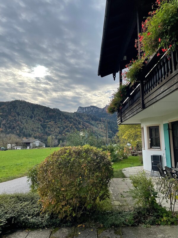 Vacation Apartment Berglodge Chiemsee With Terrace, Living Room And Bedroom, 34 Sqm - Prien am Chiemsee