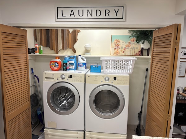 Spacious 2-bedroom House With King Bed, Wifi, Near Lax, Sofi, Dignity - Long Beach, CA