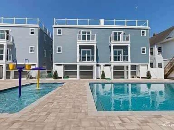 Ocean Breeze Summary: - Avalon, NJ