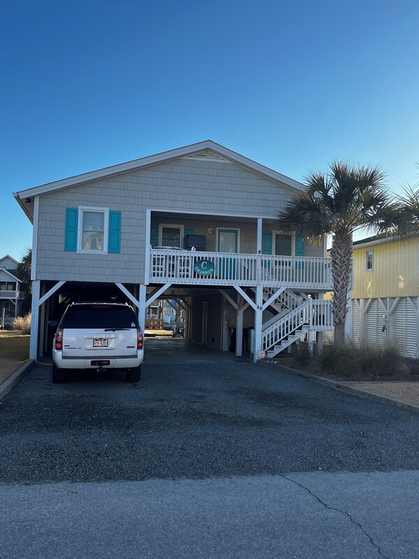 10% Off Promo - Canal Front 5 Bedroom 4 Bath House On Beach Access Street - Ocean Isle Beach, NC