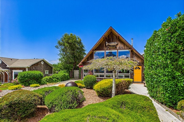 Whalesong House And Garden - Trinidad, CA