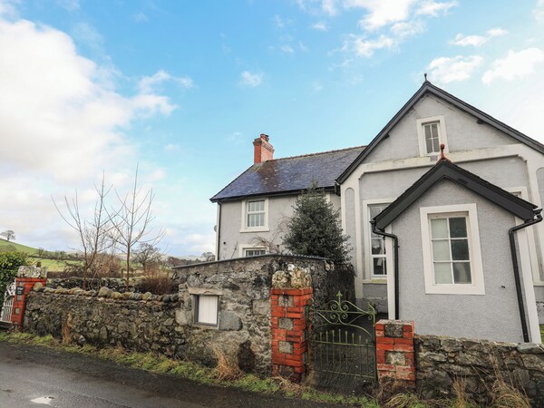 The Vestry Conwy, Romantic, Character Holiday Cottage In Conwy - Conwy
