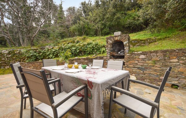 2 Bedroom Beautiful Home In Oletta - Corsica