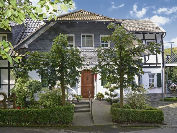 Gelbe Wohnung - Casa Christallina - Overath