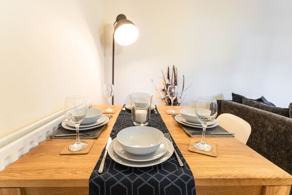 12fc Apartment 2 Bedroom Sleeps 4 Long Stay Disc - Swindon